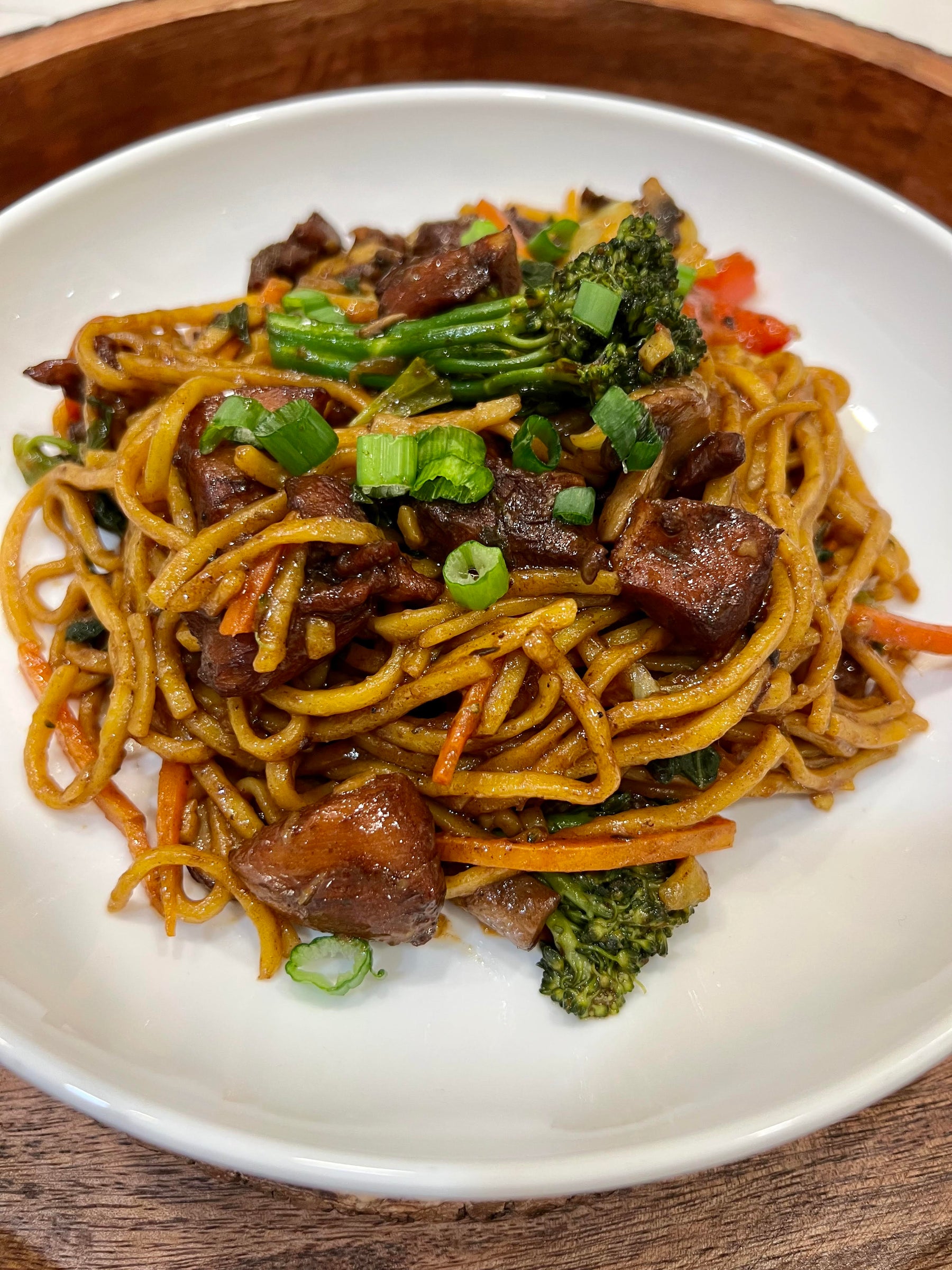 Chicken Veggie Chow Mein - typhaniecooks